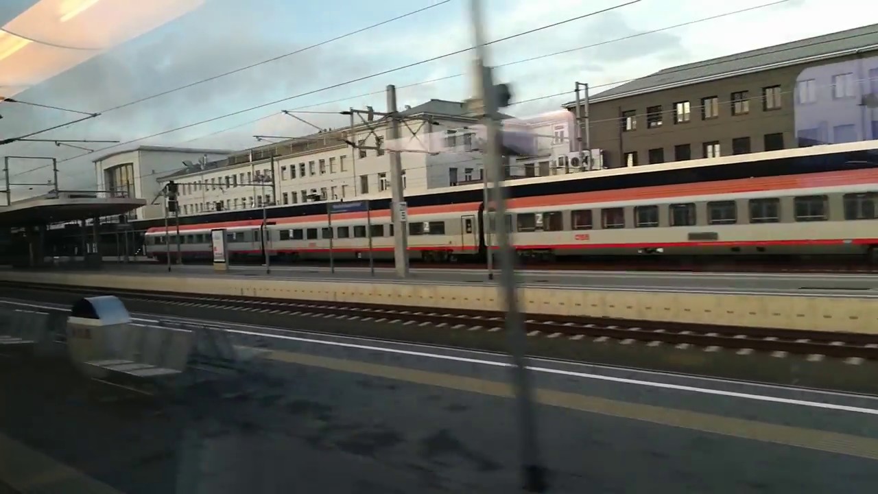 EC 150 Ljubiana-Wien arrives at the Graz Hbf - YouTube