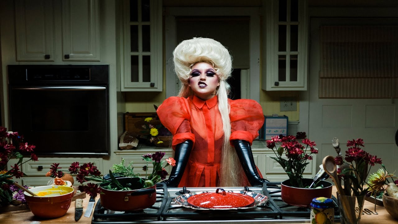 Brooke Candy anuncia Happy Days - YouTube