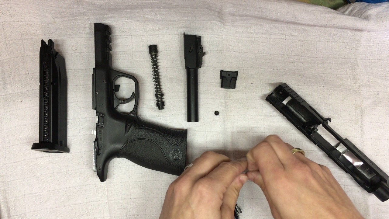 Smith & Wesson M&P 9 disassembly Airsoft Pistol Cybergun - YouTube