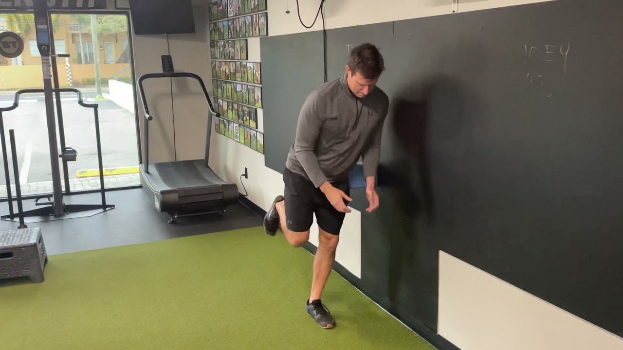 Golf Movement Blocked Single Leg Windmill - YouTube