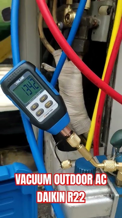 Vacuum outdoor AC Daikin R22 #servisac #hvac - YouTube