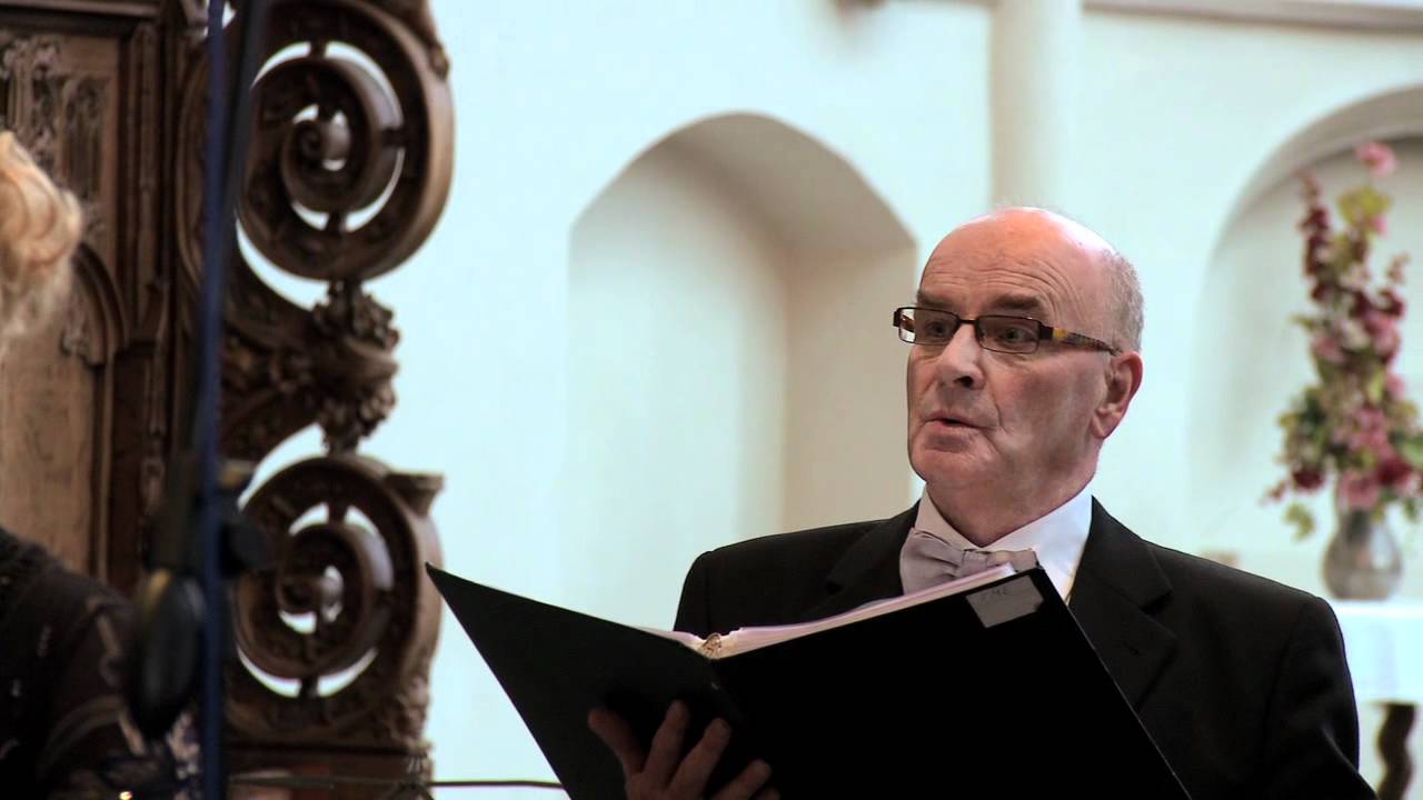 Frieden door het Fries Mannen Ensemble mmv Judith Sportel - YouTube