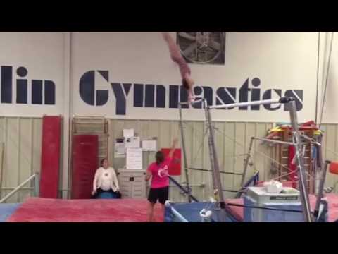 Riley Tracy- Bars - YouTube