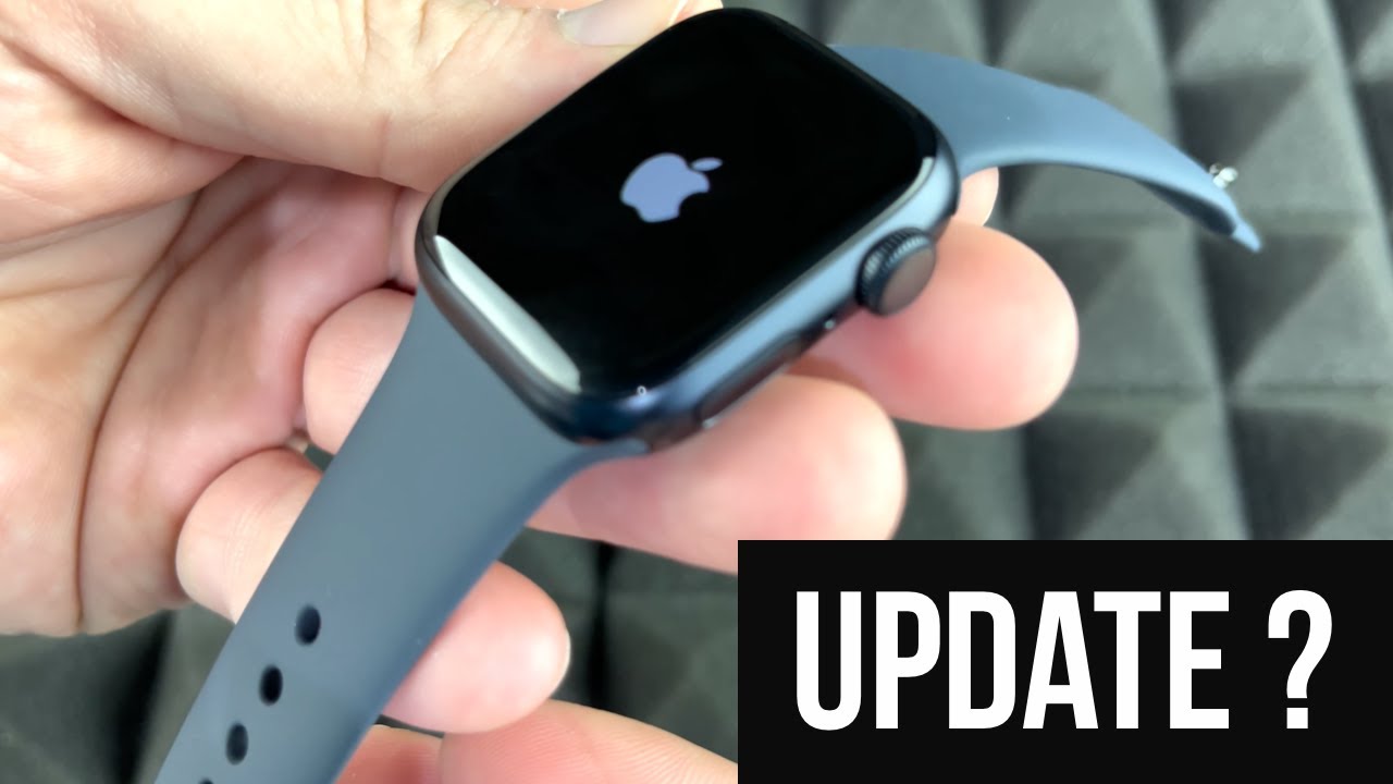 Should you install updates manually on Apple Watch ? - YouTube