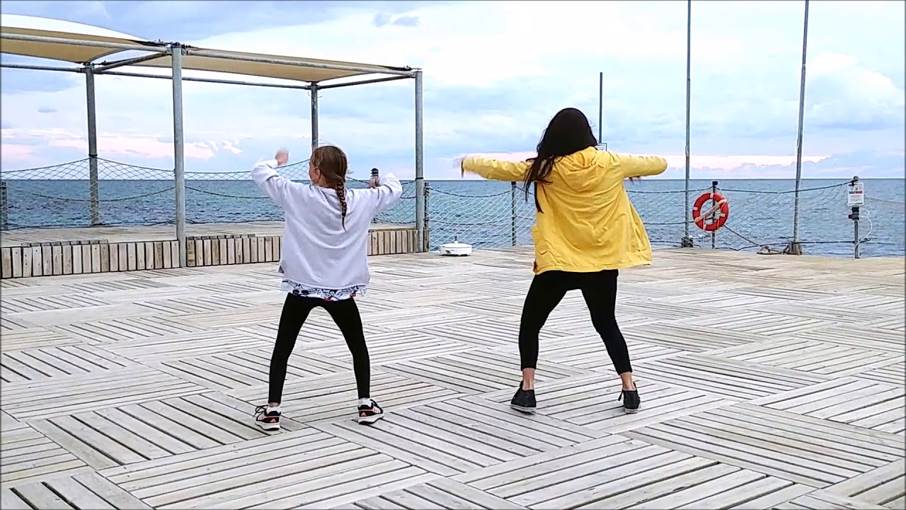 Dance Twix project. Mom and daughter dance. - YouTube