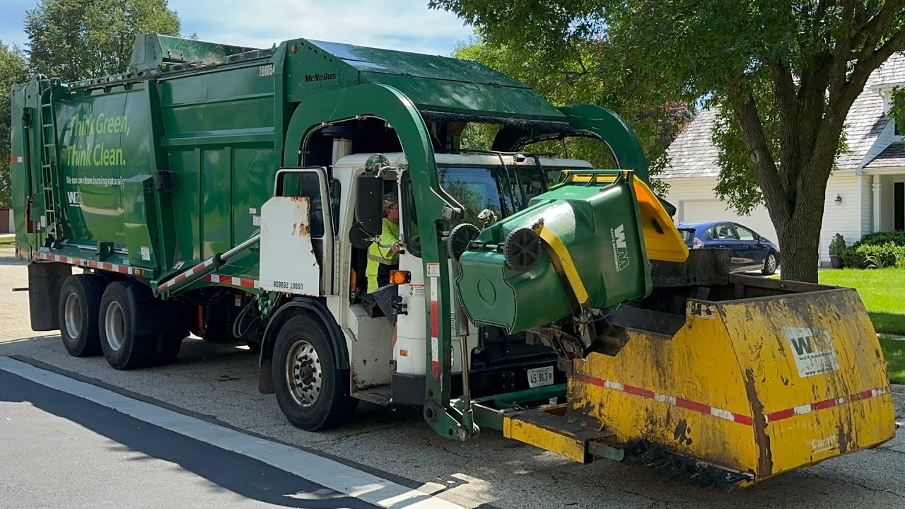 The First Ever CNG Garbage Truck on my Route! - YouTube