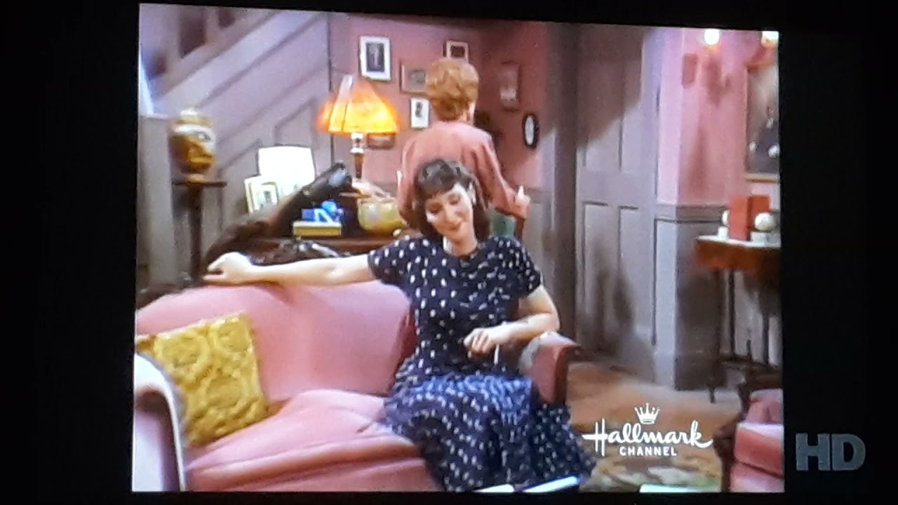 Golden Girls -- Perfect Casting Of The Young Dorothy - YouTube