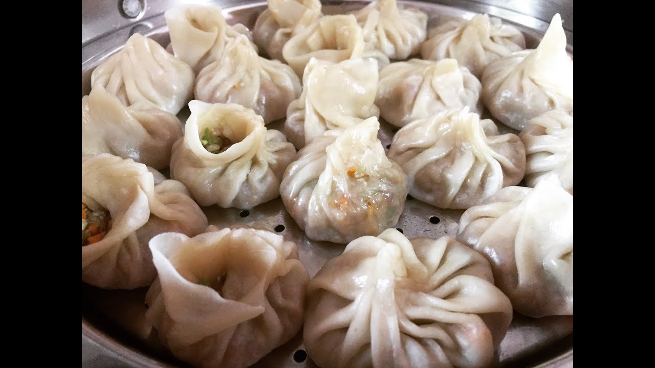 Restaurant style Chicken Momo - YouTube