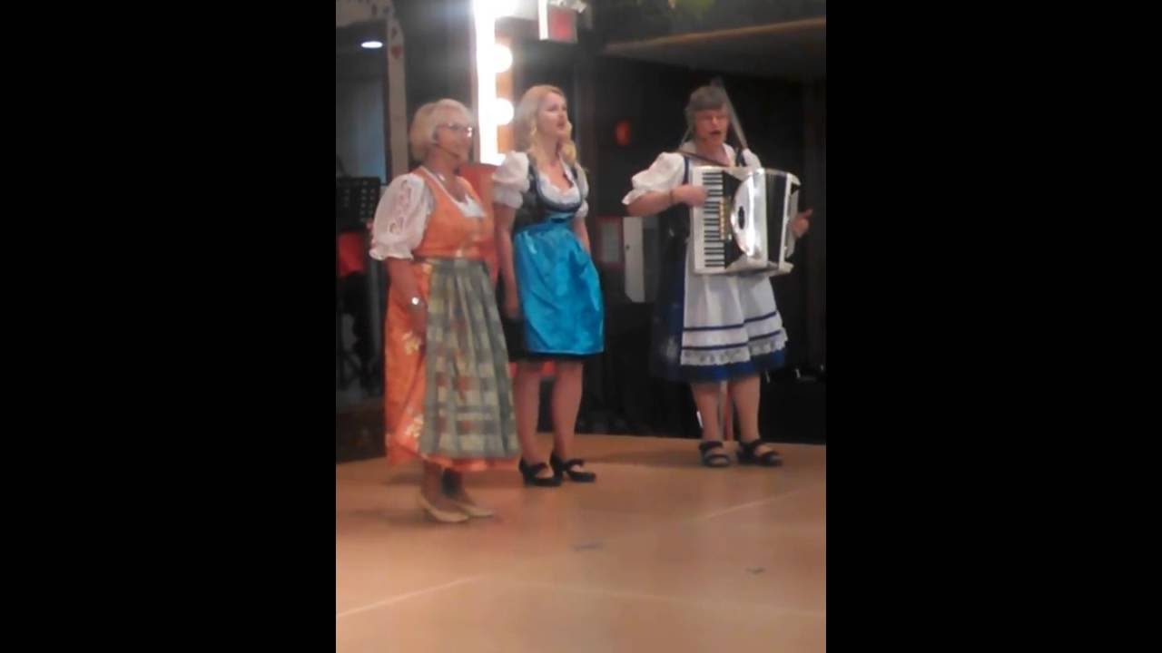 Yodeling Demonstration: Folklorama German Paviliion - YouTube