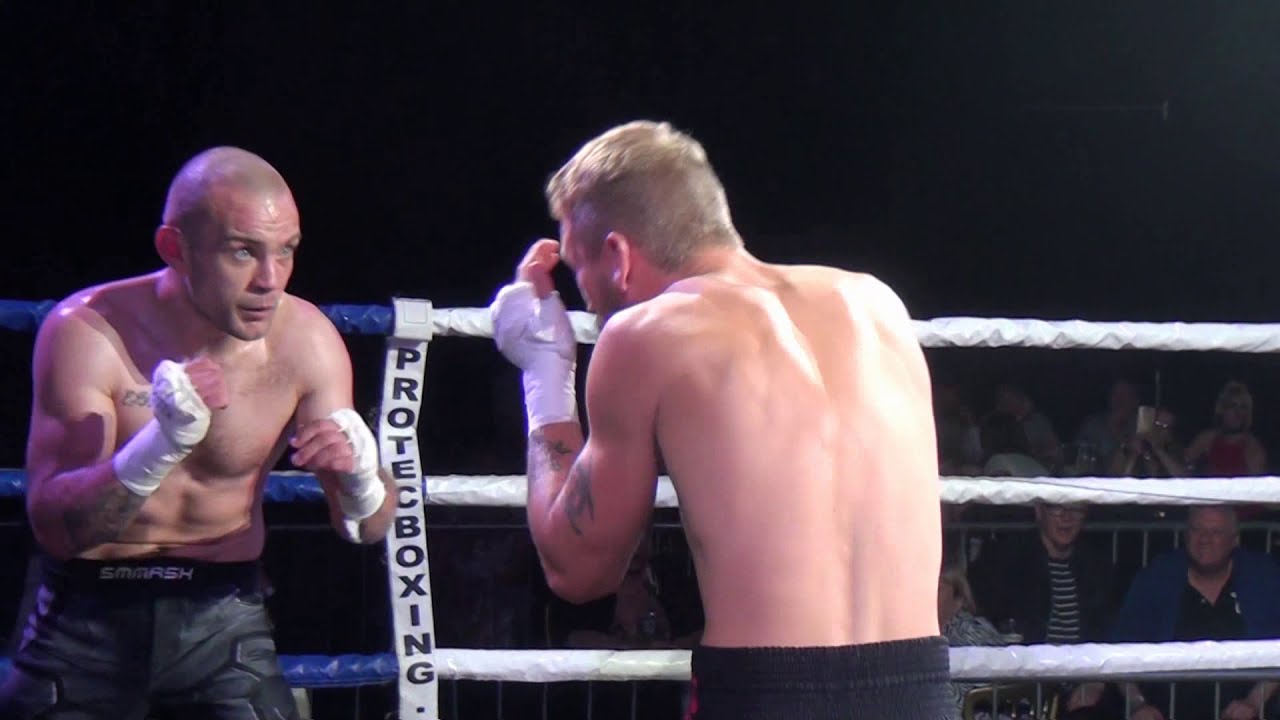 Bare Knuckle Boxing John Spencer v Joe Clarke - YouTube