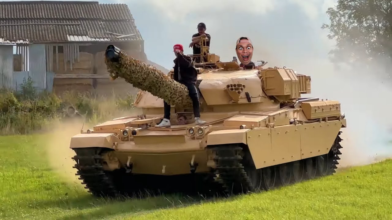 HOW TO DRIVE A TANK WITH REMOTE CONTROLLER (REACTION) - YouTube