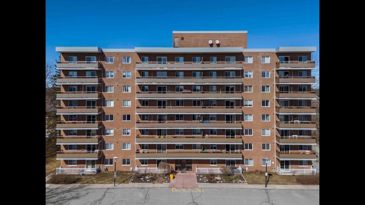 414 Blake St Unit 804, Barrie Ontario - YouTube