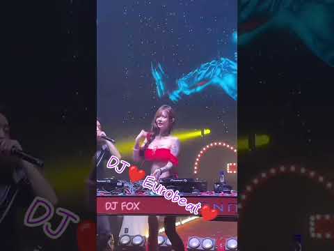 【最高潮↑】DJ Fox (李沫润) × 原葉月 @renaikinshidayo「モラン」爆速EUROBEATでクラブ炎上🔥#dj #club #eurobeat #shorts - YouTube