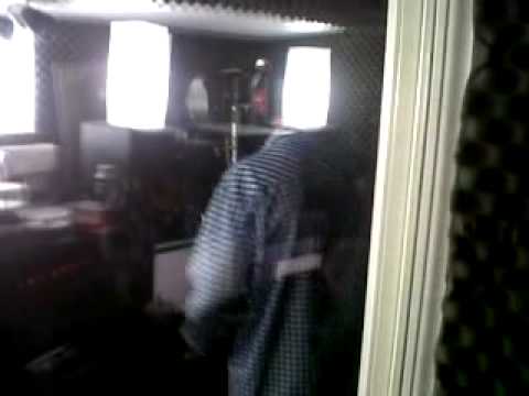 JOE PESCH IN "ELITE STUDIO" WORKIN ON "YOUR DA MAN" REMIX....R.I.P TO ...