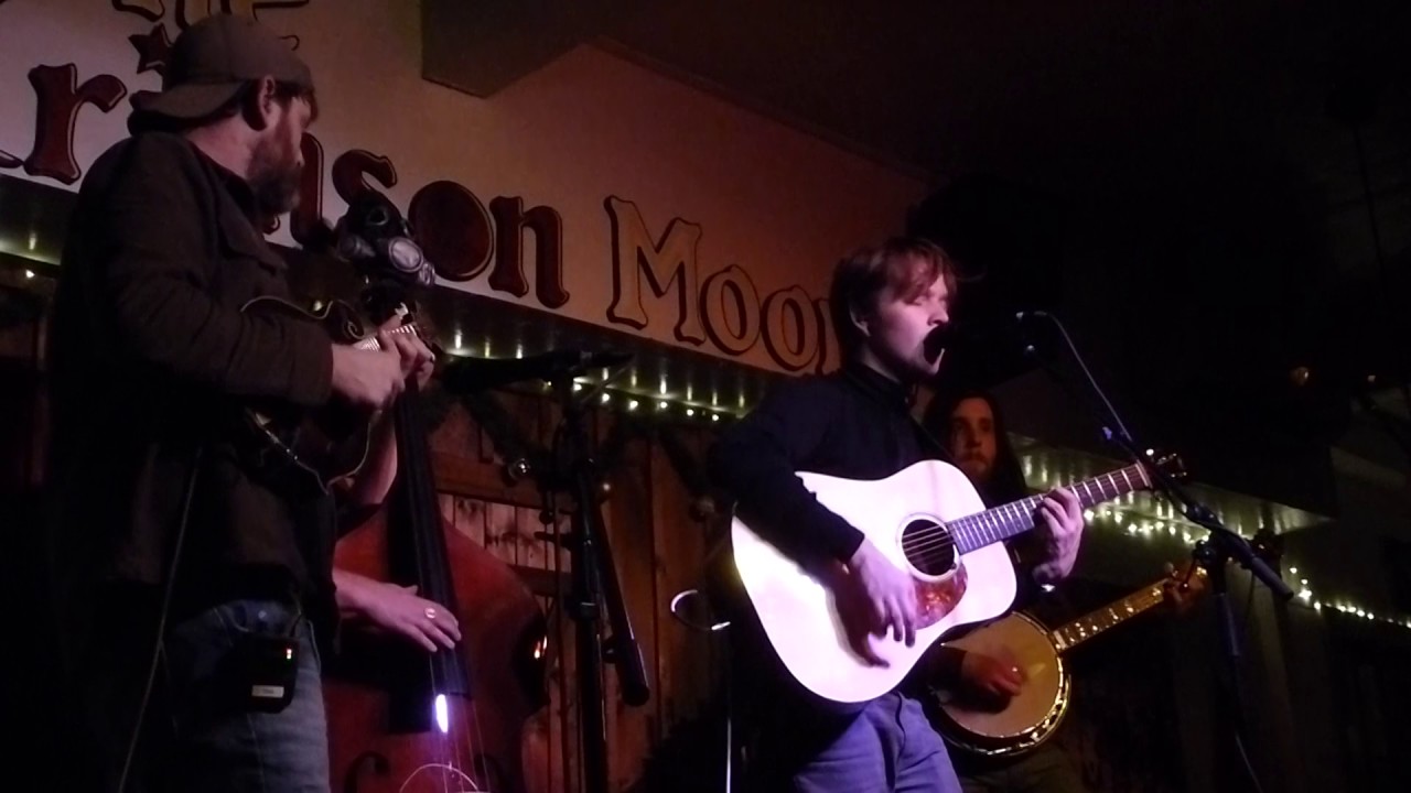 Billy Strings "Wind and Rain" - YouTube