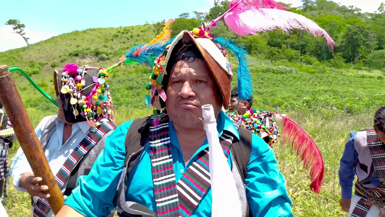 CAMINANTES DE CALIZAYA - 2020_ Bolivianita Cholitay (pinkillu) - YouTube