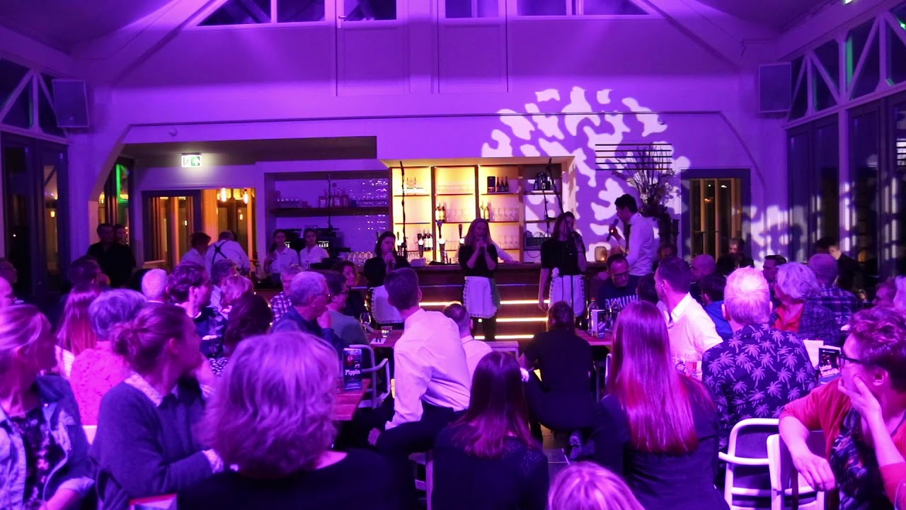 Opening Up - Waitress (Dutch) - Starlight Boulevard - YouTube