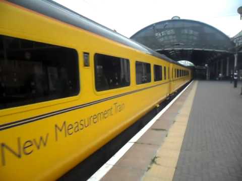 Network Rail HST 43014 & 43062, 7 tone - YouTube