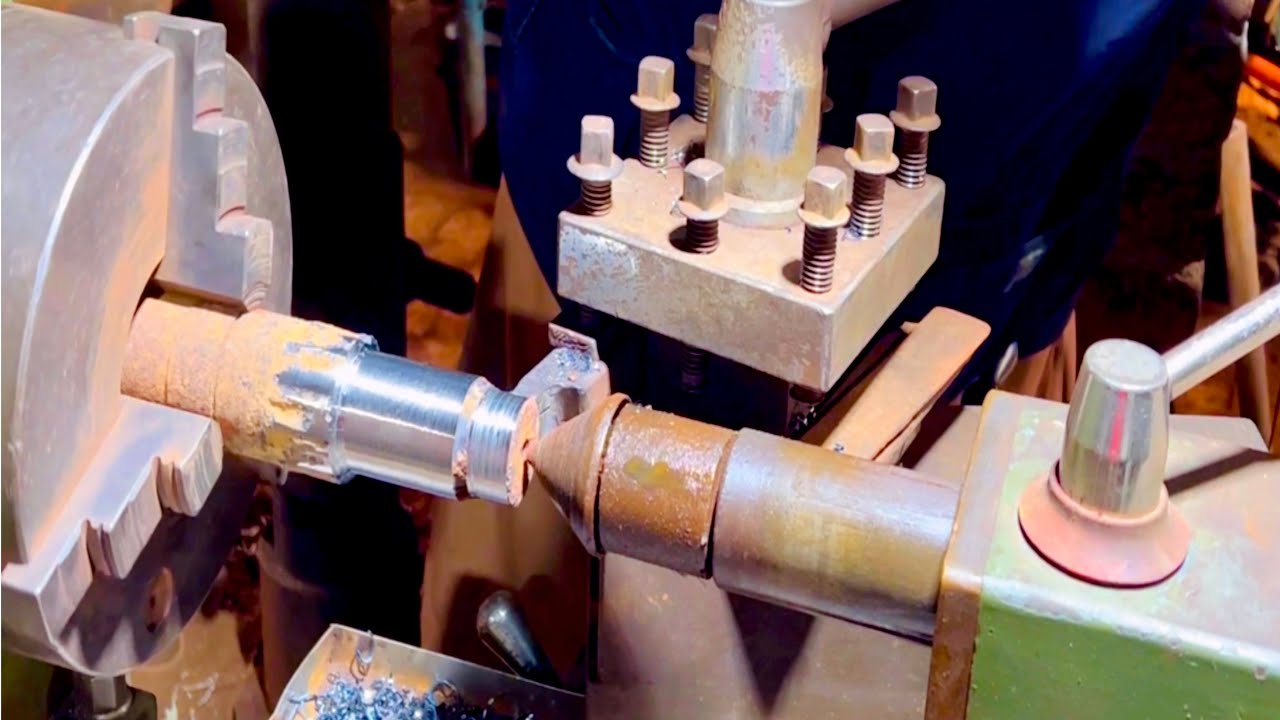 Wonderful process of making tractor axle made the hydraulic hook On ...