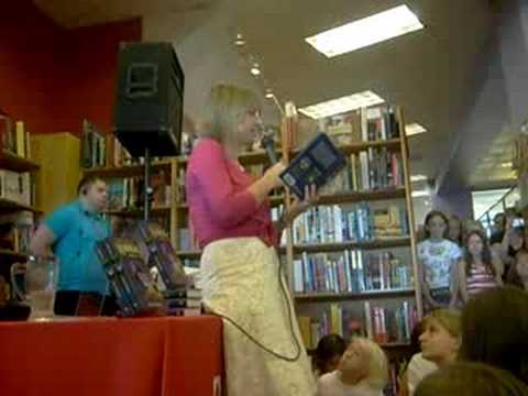Erin Hunter (Vicky Holmes) Reads From Eclipse 9/13/08 - Warrior Cats ...