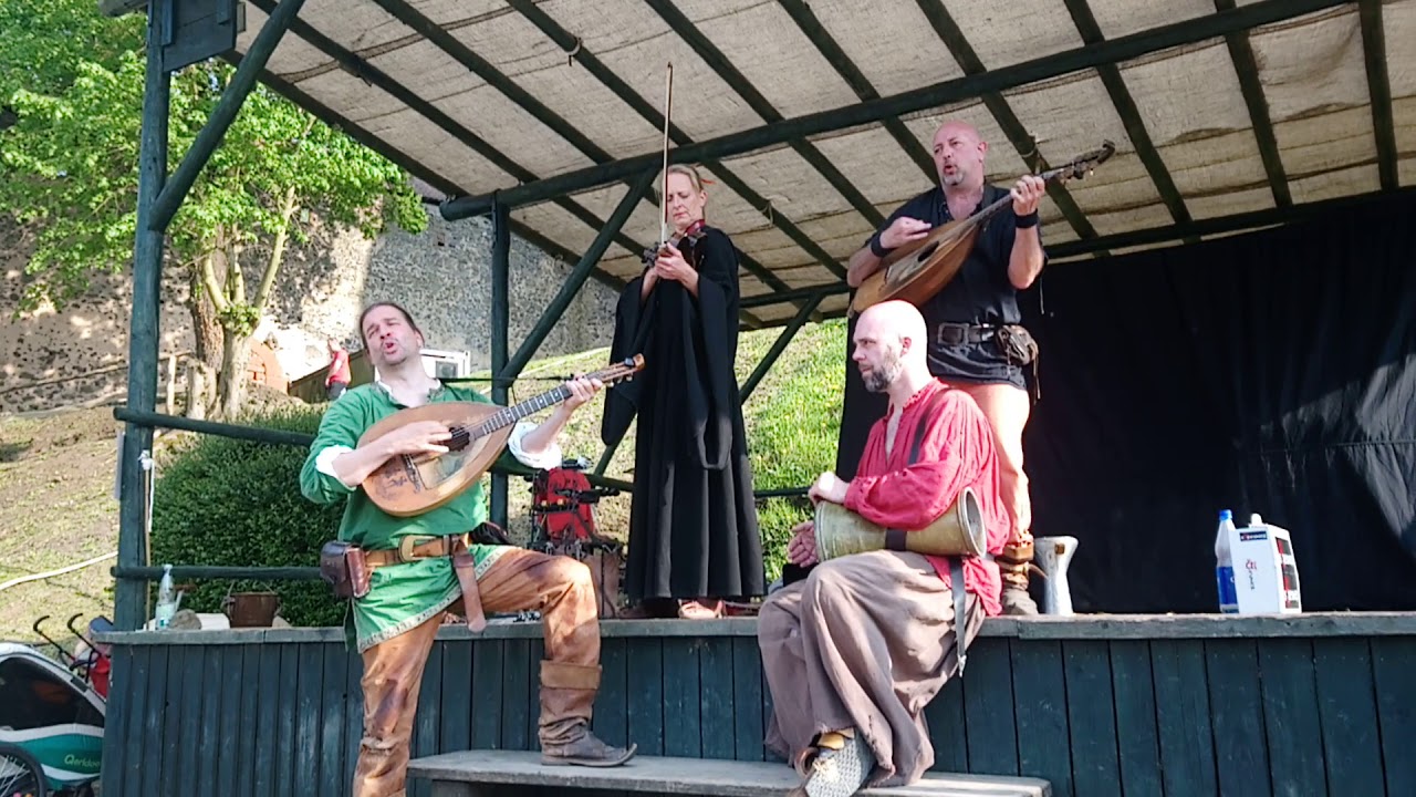 Die Streuner - Tourdion - YouTube
