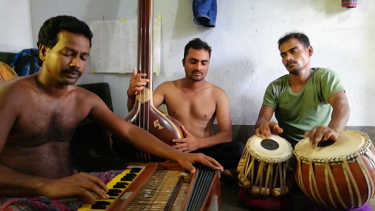 Mess band.. classical in a funy way - YouTube