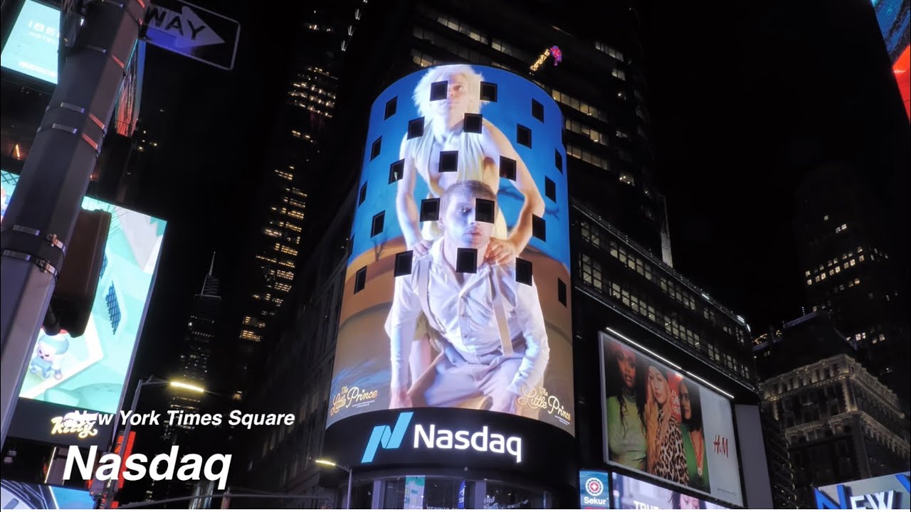 Nasdaq / New York Times Square / USA - YouTube