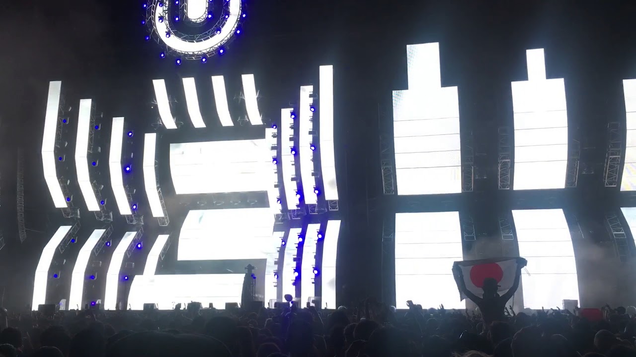 Steve Aoki 3_ULTRA Music Festival Japan 2017 - YouTube