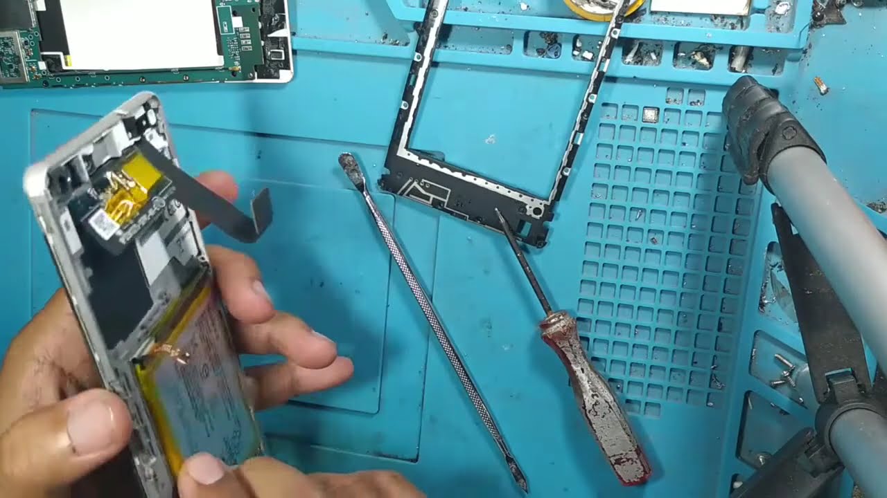 Bongkar dan Ganti LCD Sony C5 Ultra - YouTube