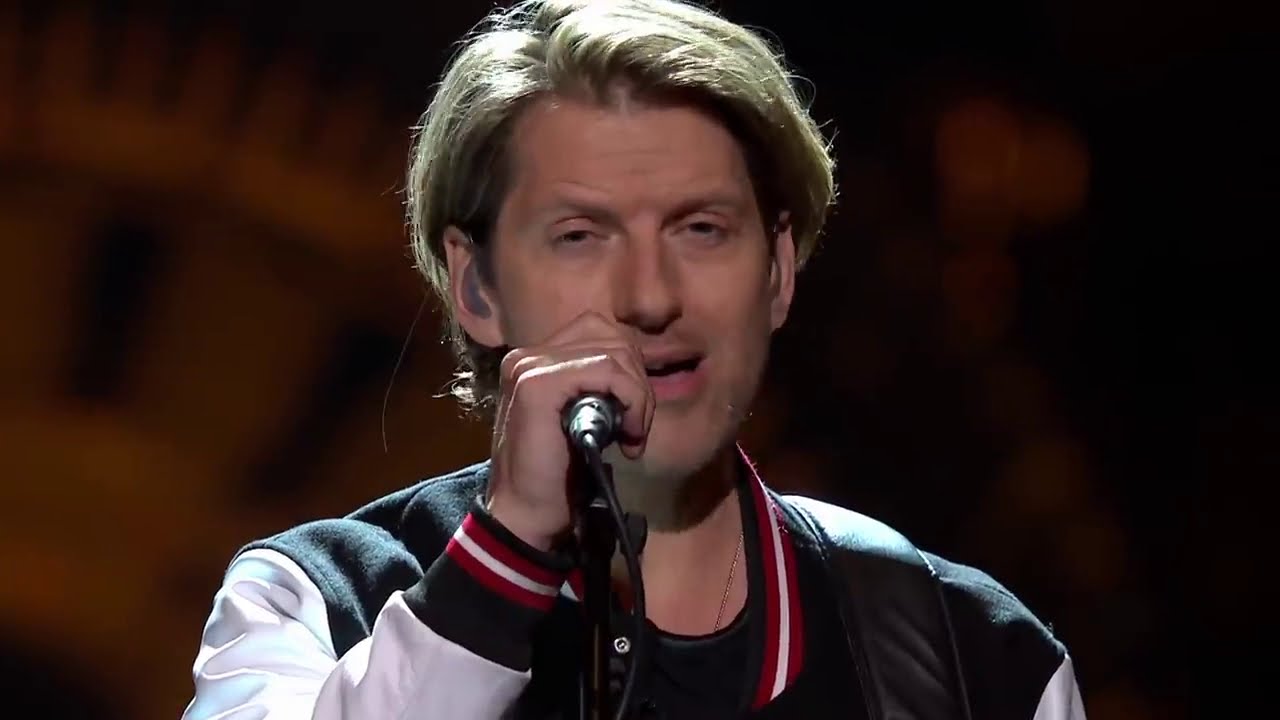 Gene Thomas 'Het Zit In Iedereen' Liefde voor Muziek VTM Acordes - Chordify