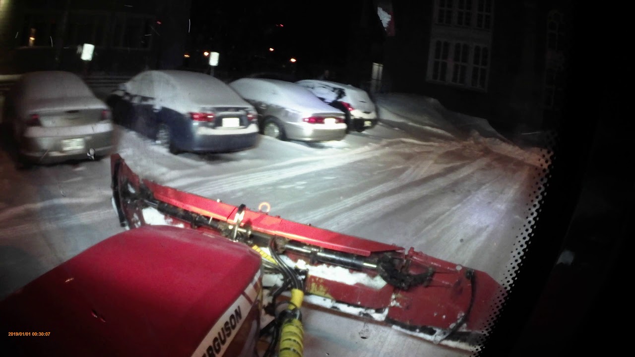 metal pless clearing snow - YouTube