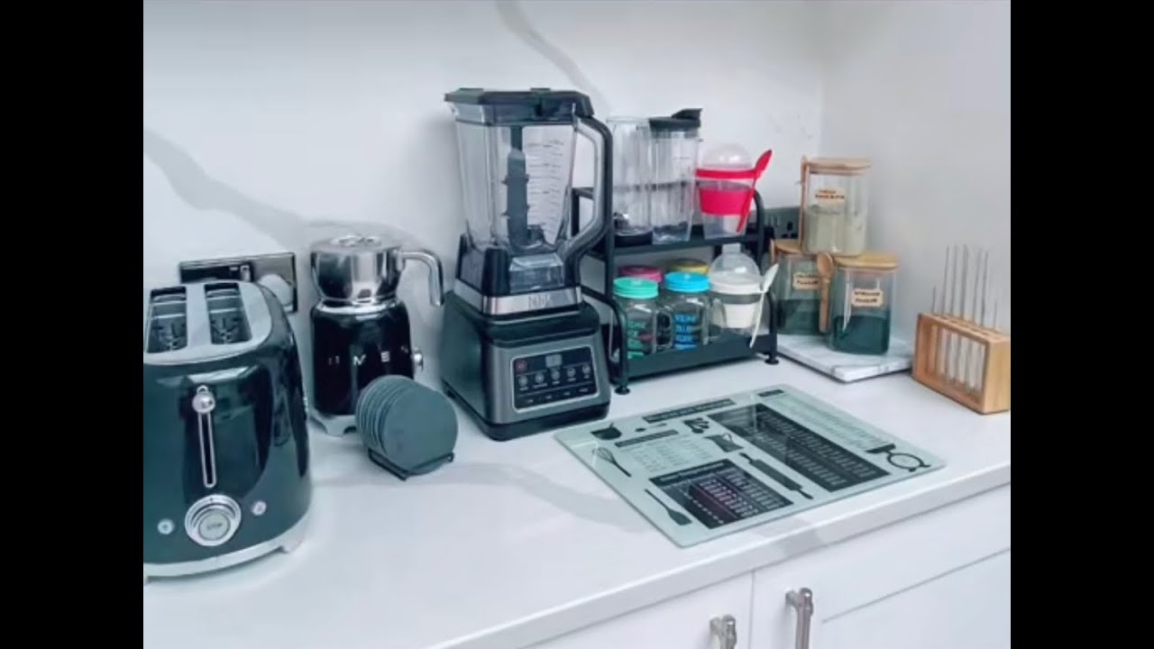 Unboxing and setting up our smoothie station. - YouTube