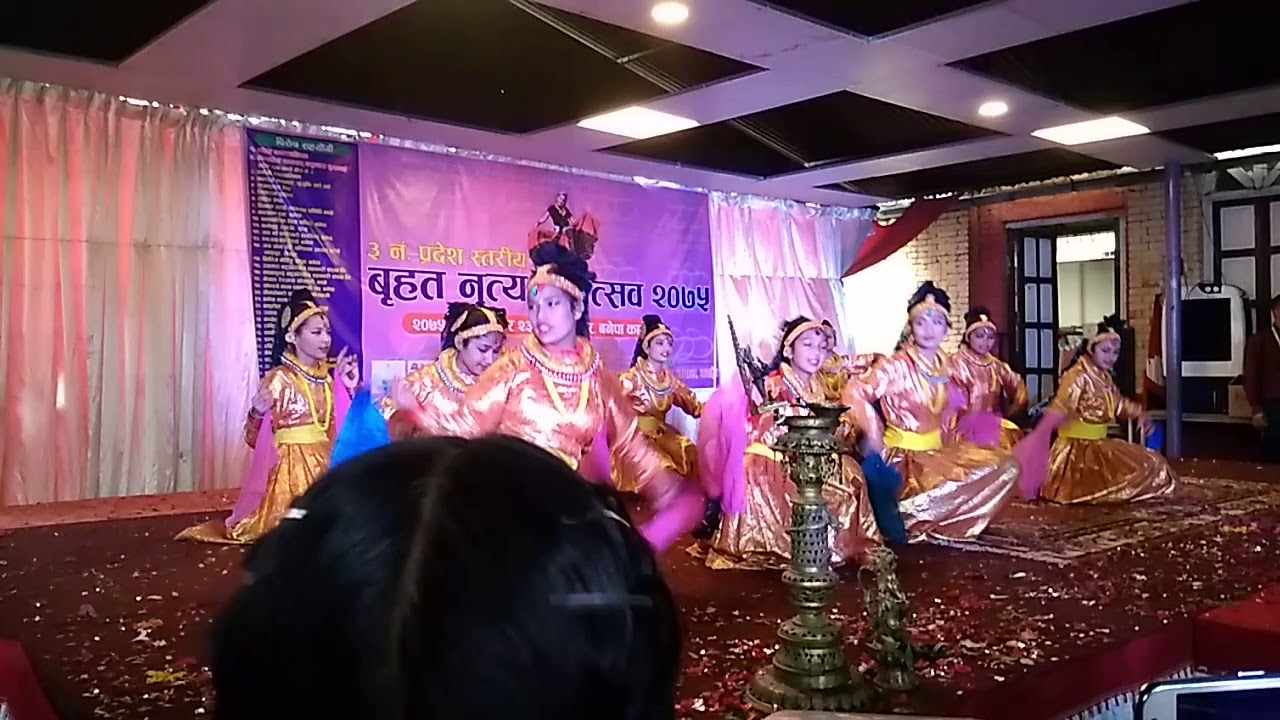 Bal Batika students dancing on culture program - YouTube