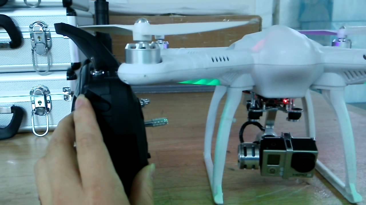 free x-2d gimbal brushless 20140510 165306 - YouTube