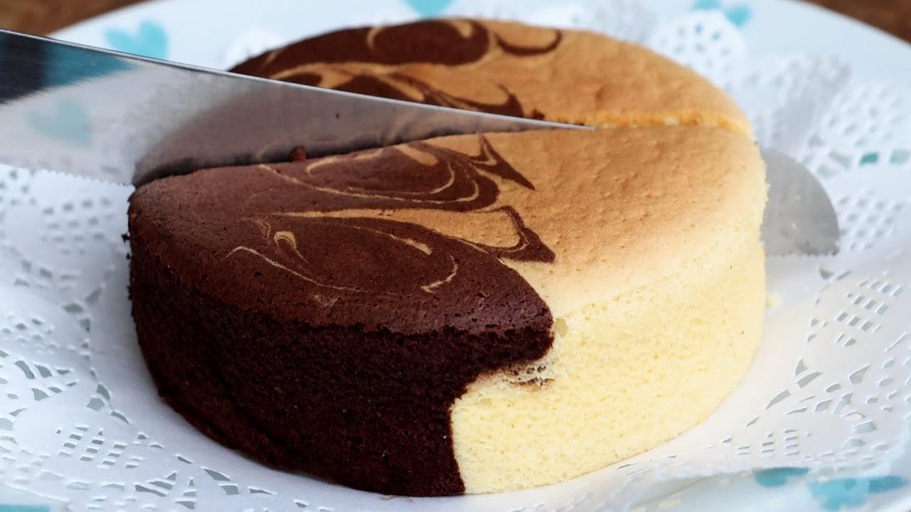 Chocolate Swirl Sponge Cake 双色蛋糕拉花 - YouTube