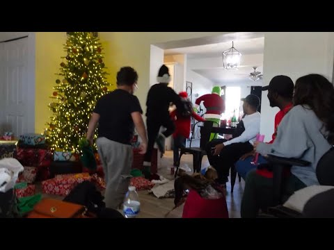 The Grinch Prank On My Family - YouTube