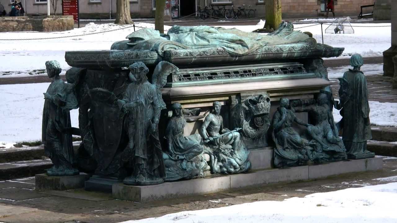 University of Aberdeen Monument for Bishop Elphinstone - YouTube
