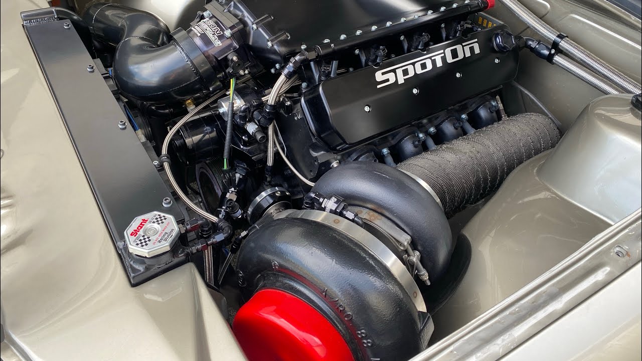 UNCIVIL VX R8 Clubby On Hub Dyno goes 840rwhp on 11psi run in - YouTube