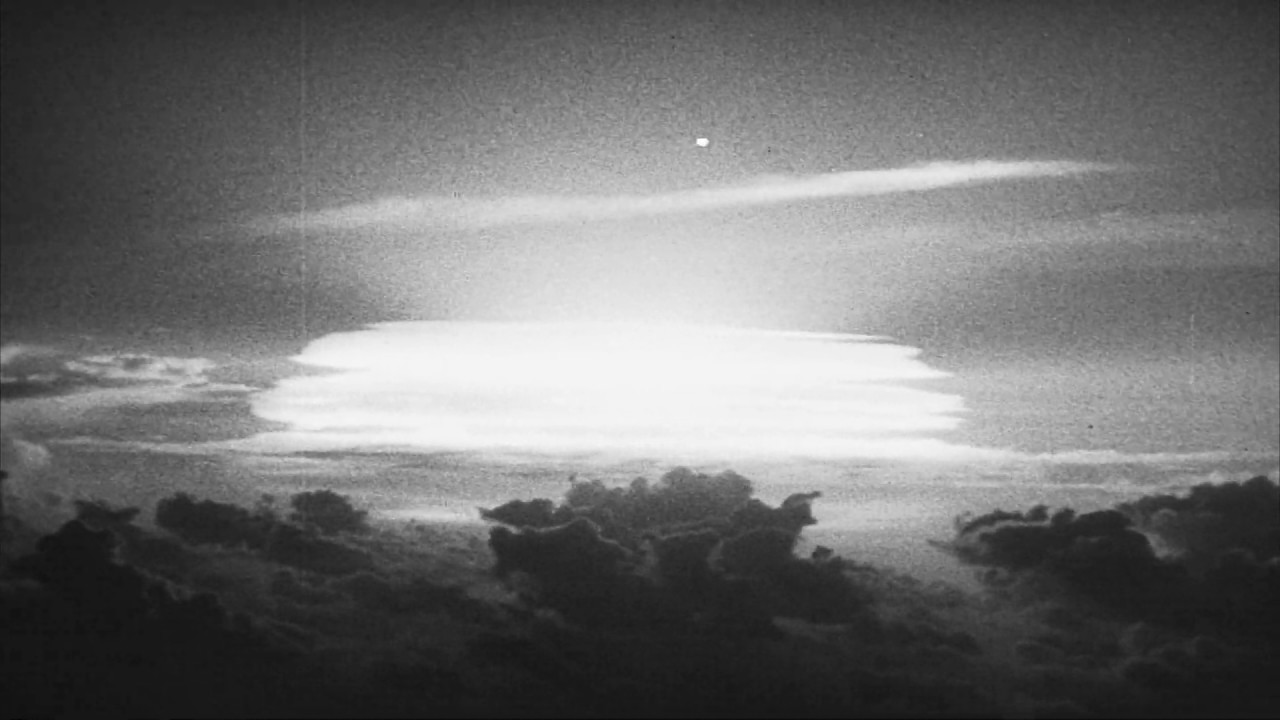 First United States airdrop of a hydrogen bomb - YouTube