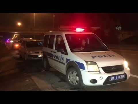 Adana'da polisten ciple kaçmaya çalışan şüpheliler kovalamacayla yakalandı