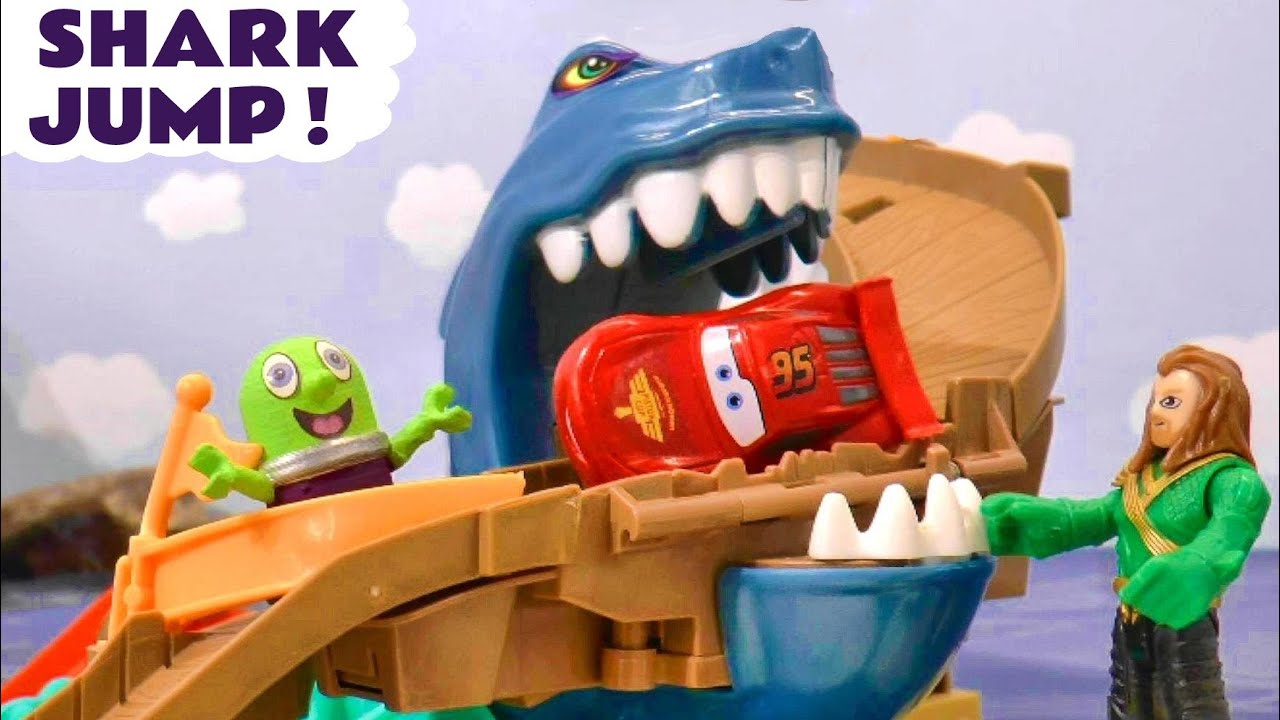 Funlings Toy Car Jump With Cars McQueen - YouTube