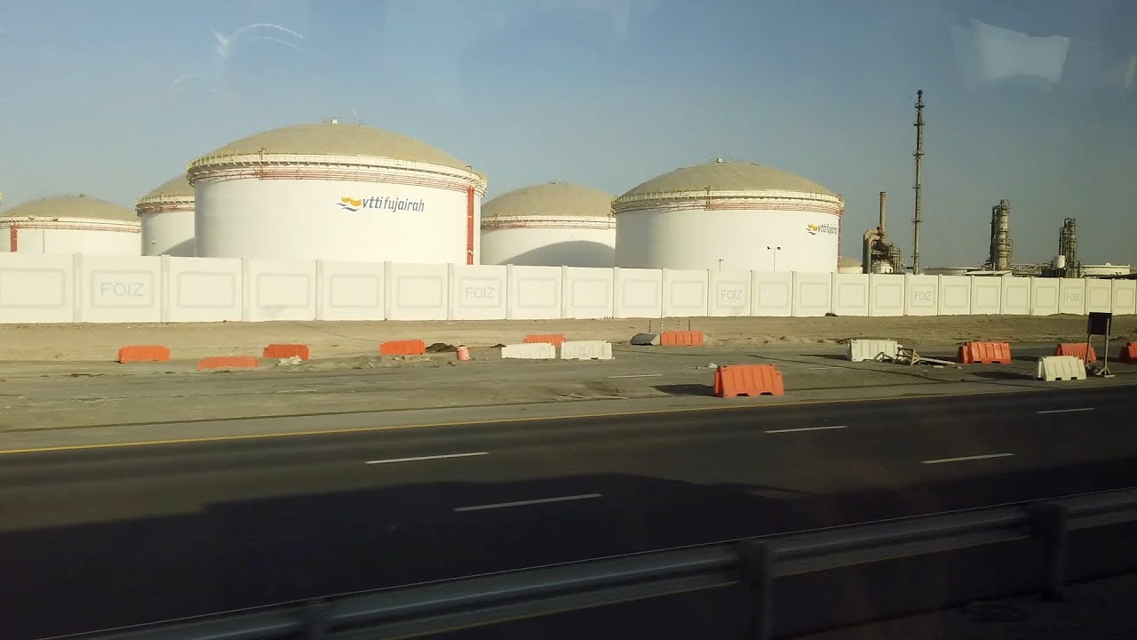 Fujairah, United Arab Emirates - Fujairah Oil Industry Zone (FOIZ ...