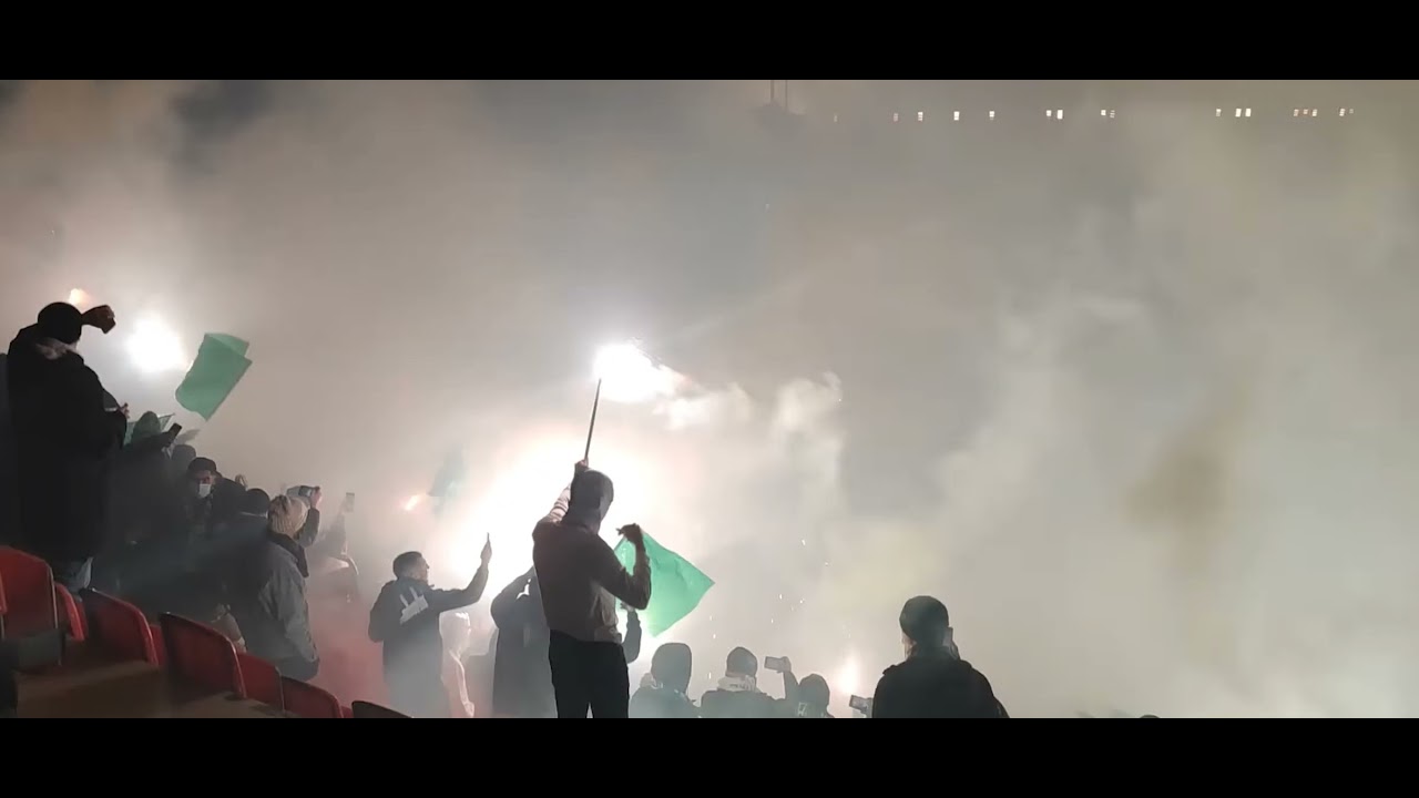 ULTRAS HAIFA IN PRAGUE 4.11.2021 - YouTube