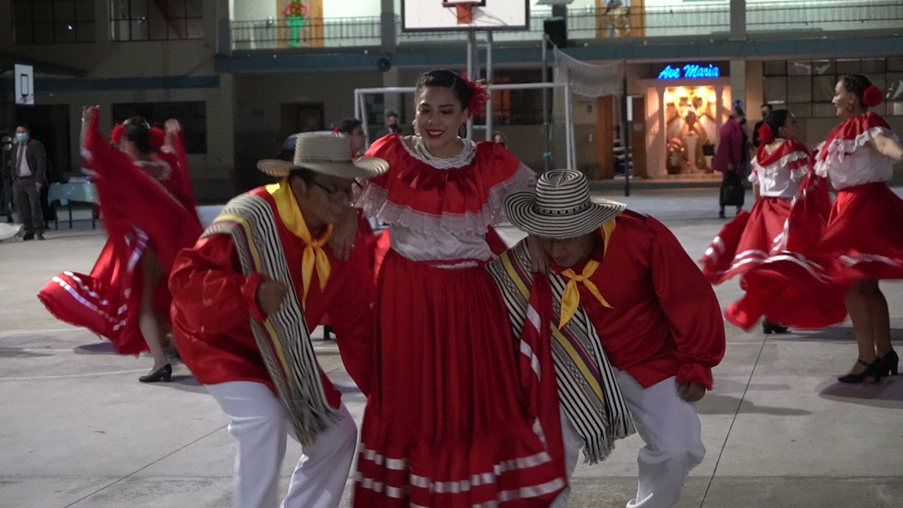 Grupo de Danza Corazón de María docentes baila "La pollera colorada ...