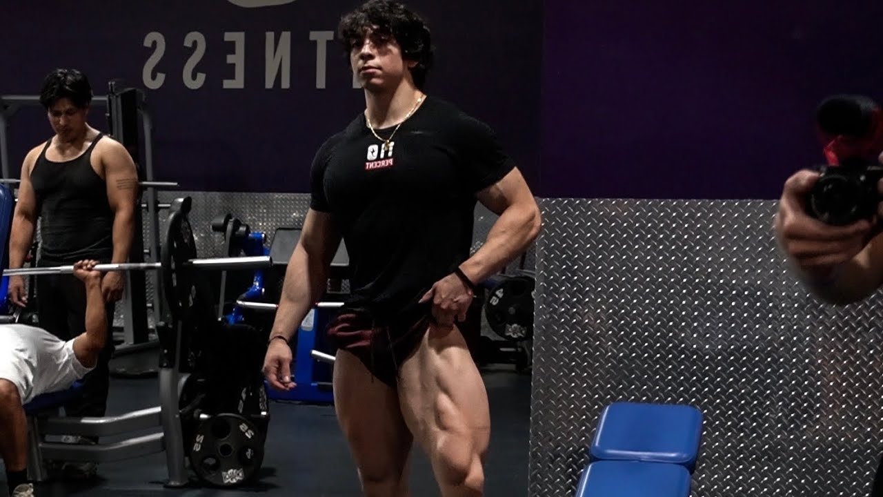 Baki Leg Day 2.0 - YouTube