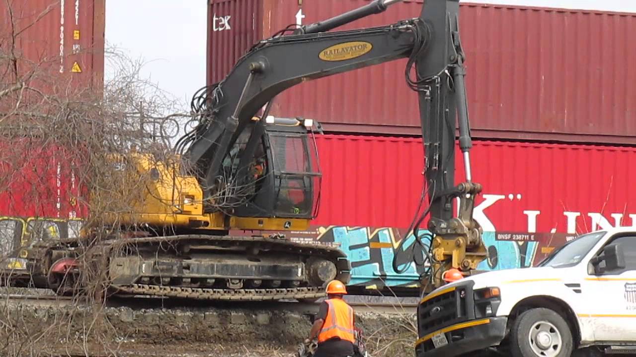 225D Railvator Hi-Rail Excavator. - YouTube
