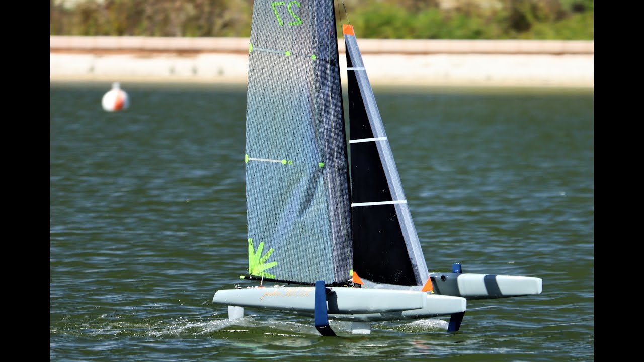 More experiments with solid jibs on a Mini 40 trimaran - YouTube