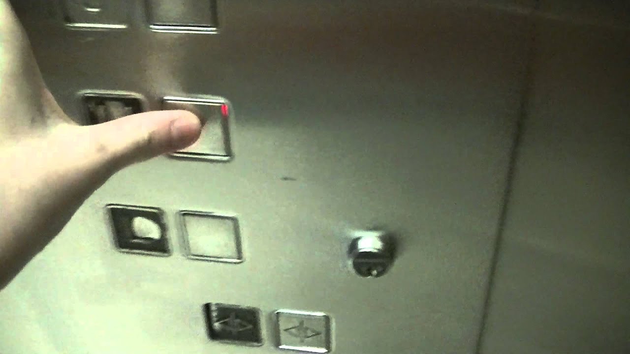(retake) Montgomery hydraulic elevator @ Zellers, Metrotown - YouTube