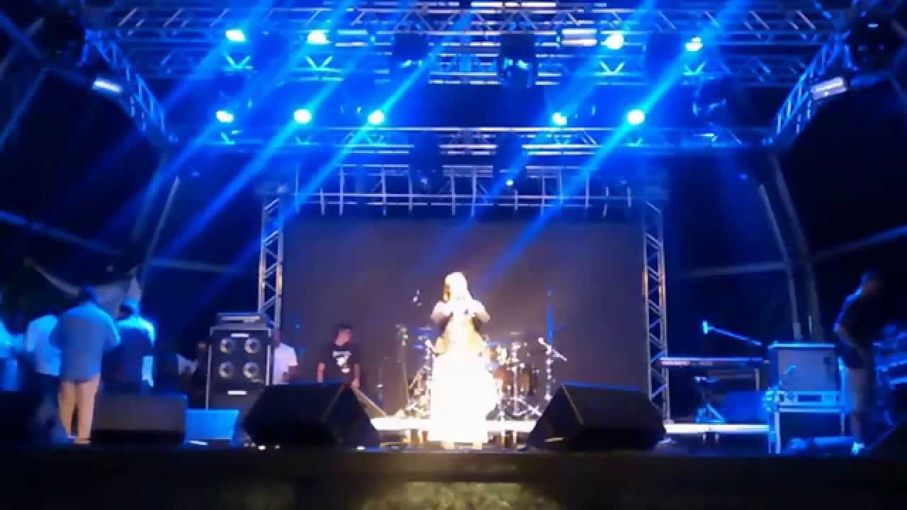 cantora janete pereira canta no aniversario de guapimirim - YouTube