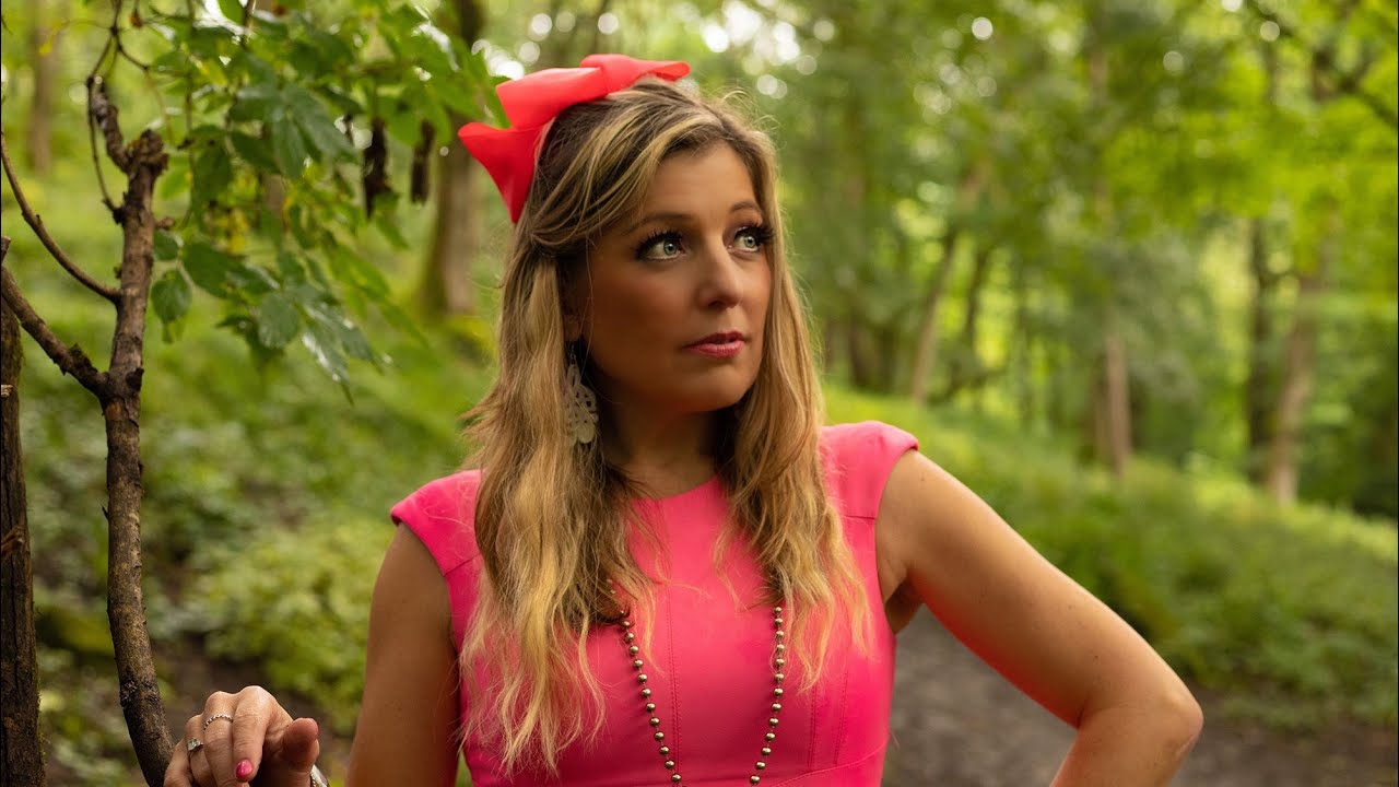 BE REAL | Sarah Louise (Official Music Video) - YouTube